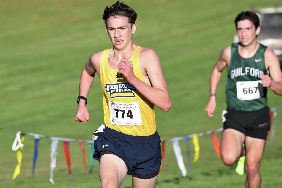 2022 CIAC boys cross country state championship roundup at Wickham Park.