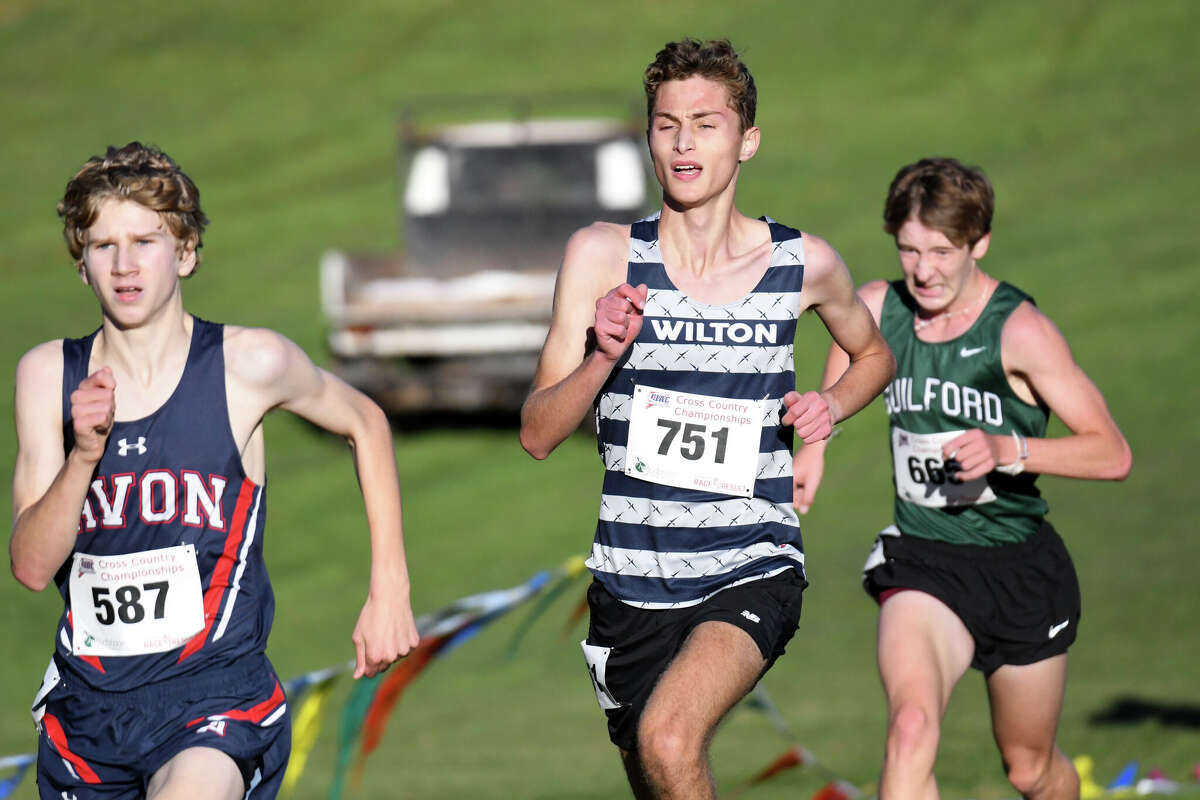 2022 CIAC boys cross country state championship roundup at Wickham Park.
