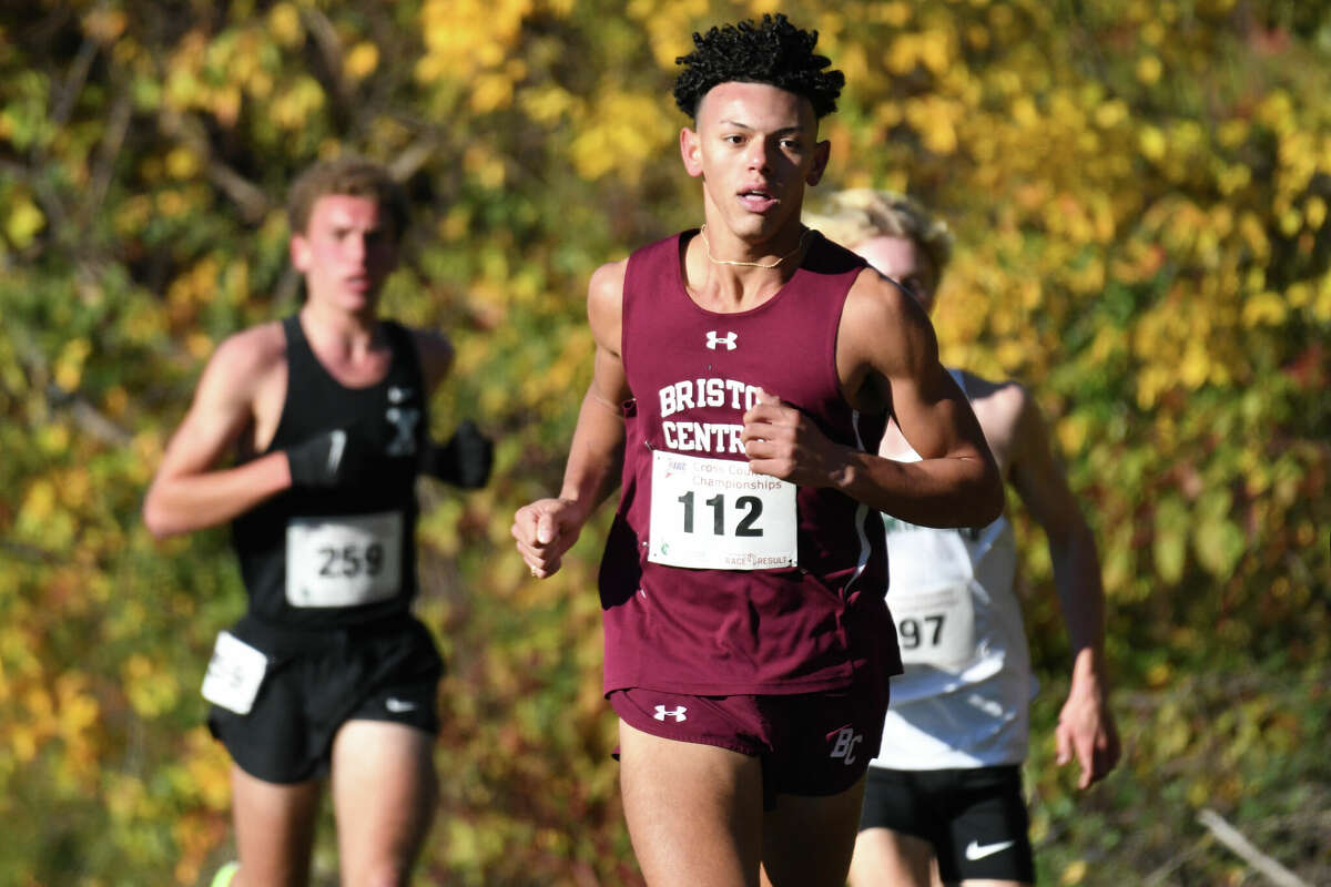 25 CIAC boys indoor track and field athletes to watch for 2022-23