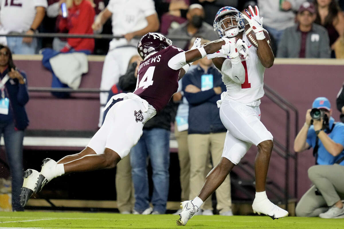 Texas A&M falls to Mississippi for 4th consecutive loss