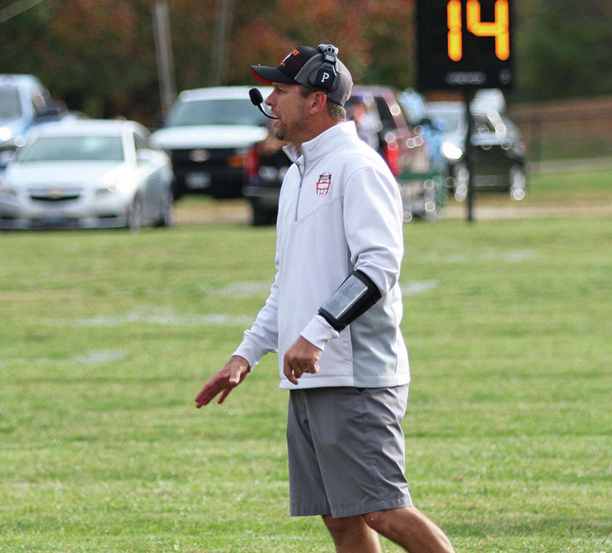 Greenfield gets physical, pounds Calhoun, 38-7