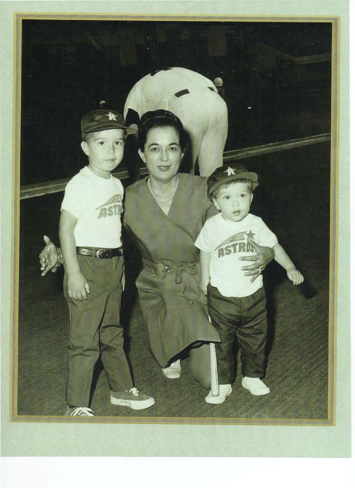 World Series: Former Phillies broadcast Harry Kalas remembered