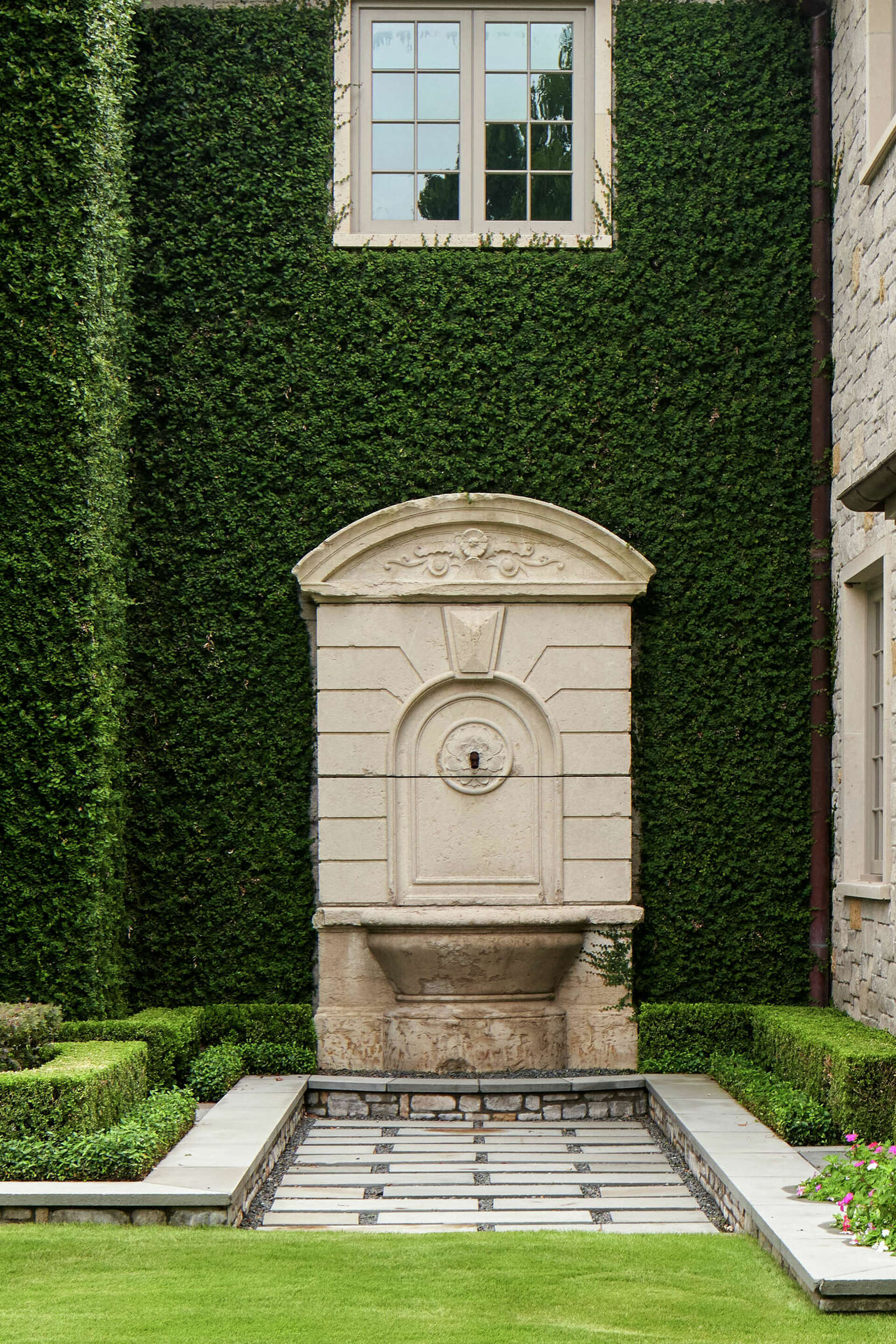 Mansion sets Houston record for most expensive home sale ever at $20M+