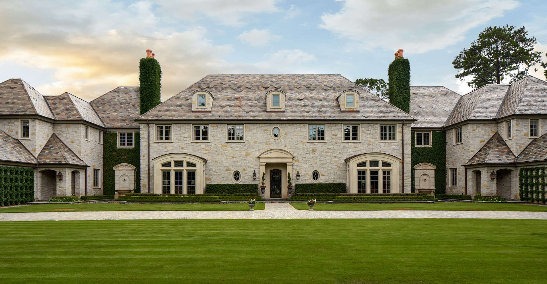 Mansion sets Houston record for most expensive home sale ever at $20M+