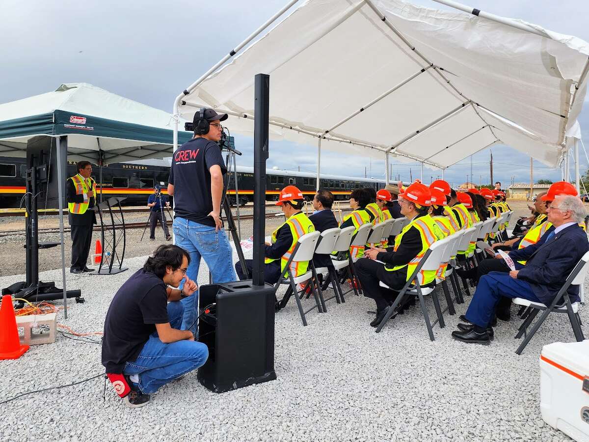 KCS breaks ground in Laredo, Nuevo Laredo on international railroad bridge