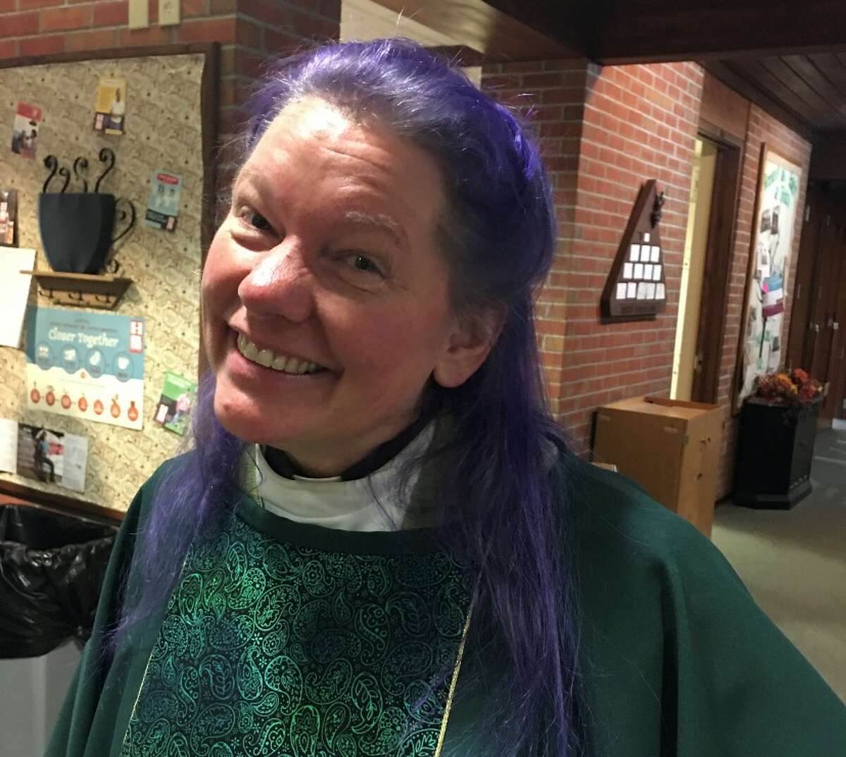 Trinity Lutheran Church Pastor Danielle Shealy agreed to dye her hair ...