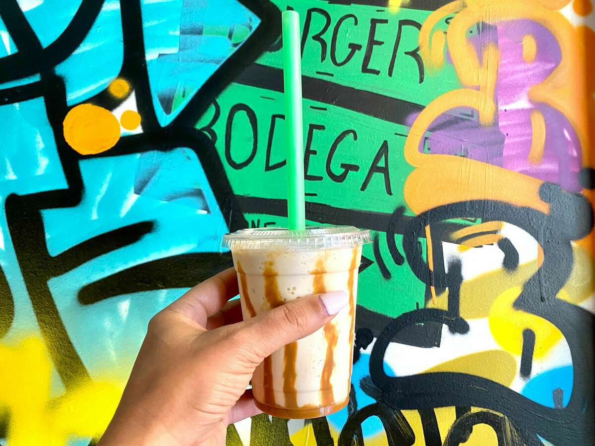 Houston influencer opens new smashburger restaurant