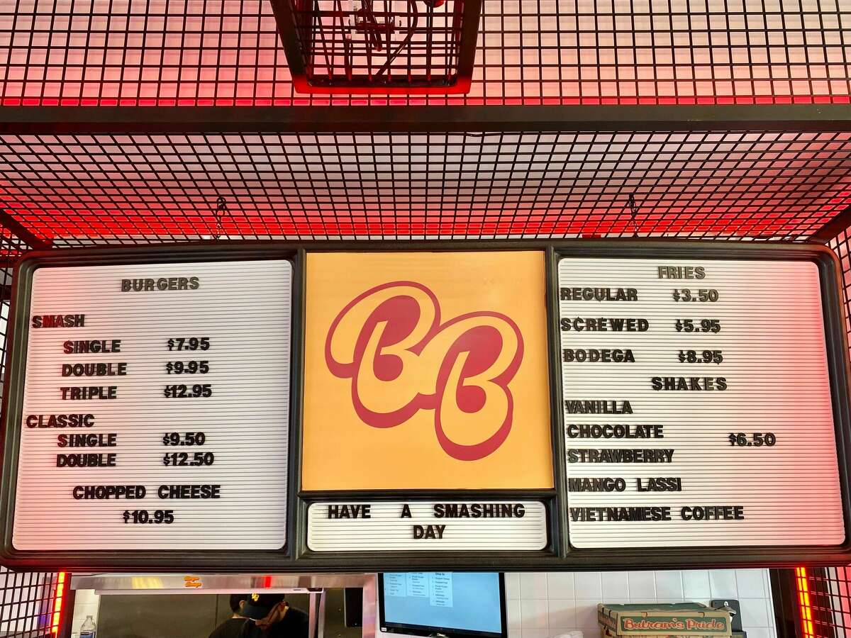 Houston influencer opens new smashburger restaurant