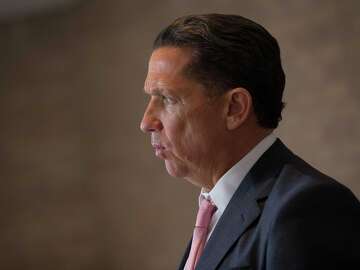 Ken Paxton attorney Tony Buzbee called 'fire-breathing lawyer'