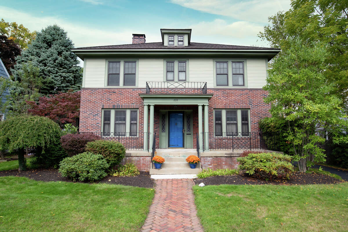 House of the Week: Colonial Revival in Albany