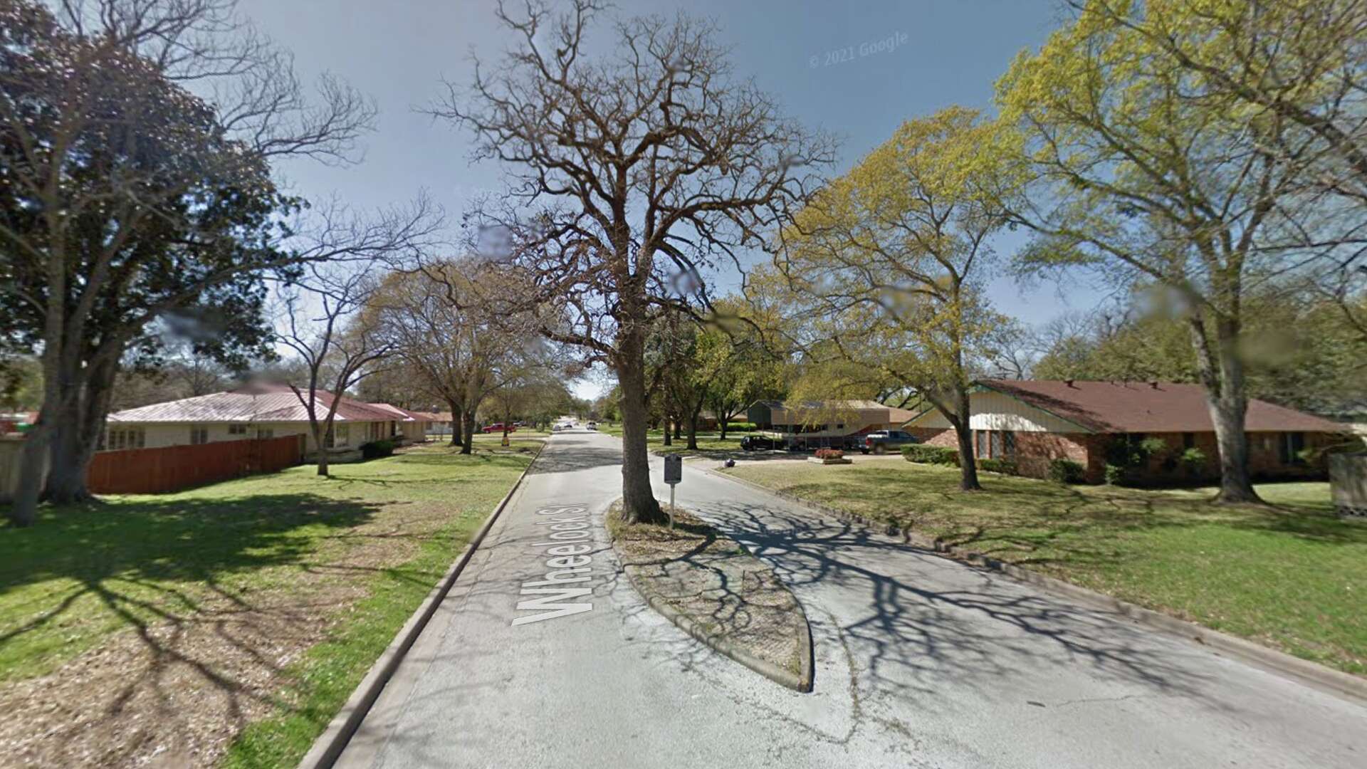 A grave in the middle of a Texas neighborhood’s road