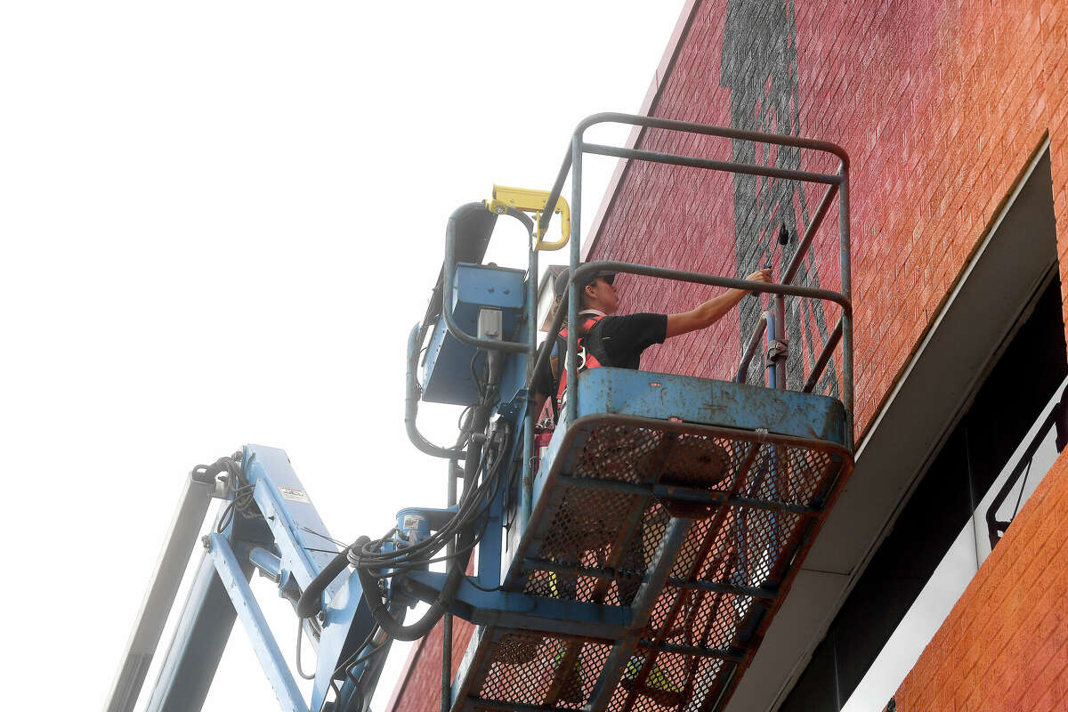 Meet Meghan Cobb - the artist behind Beaumont's newest mural