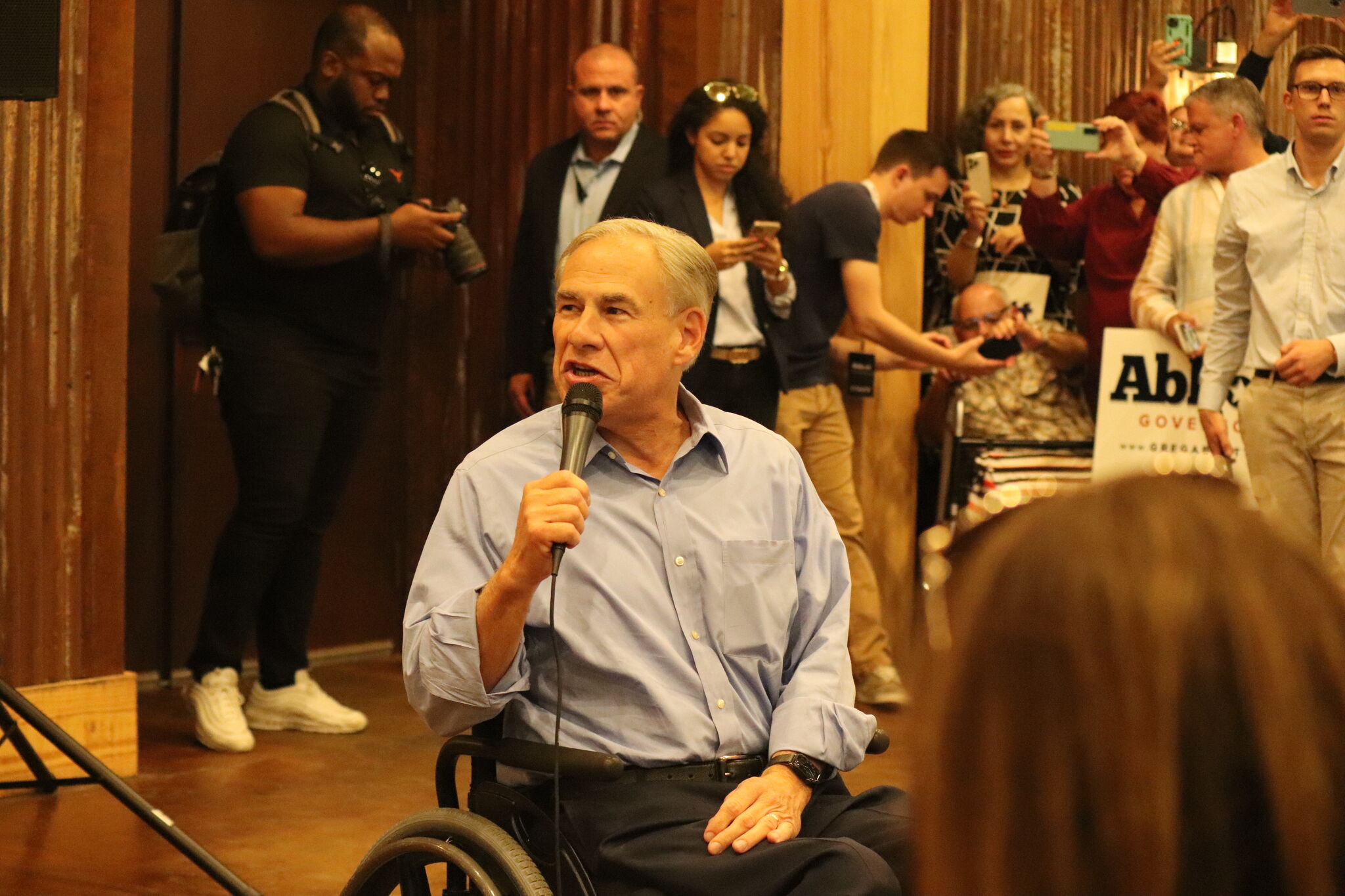 Texas Gov. Greg Abbott talks economy, border, education during Beaumont ...