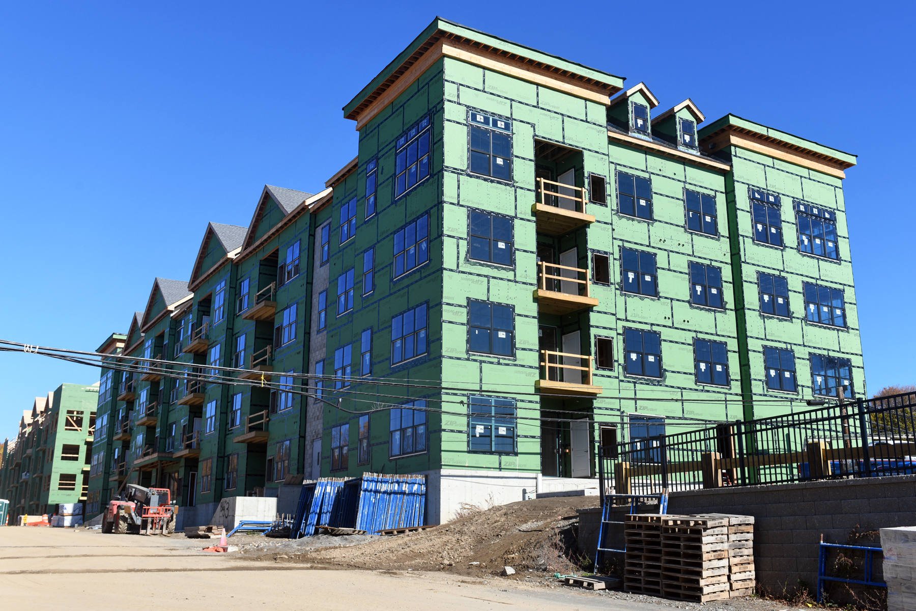 Residences at Main near Trumbull Mall move closer to completion