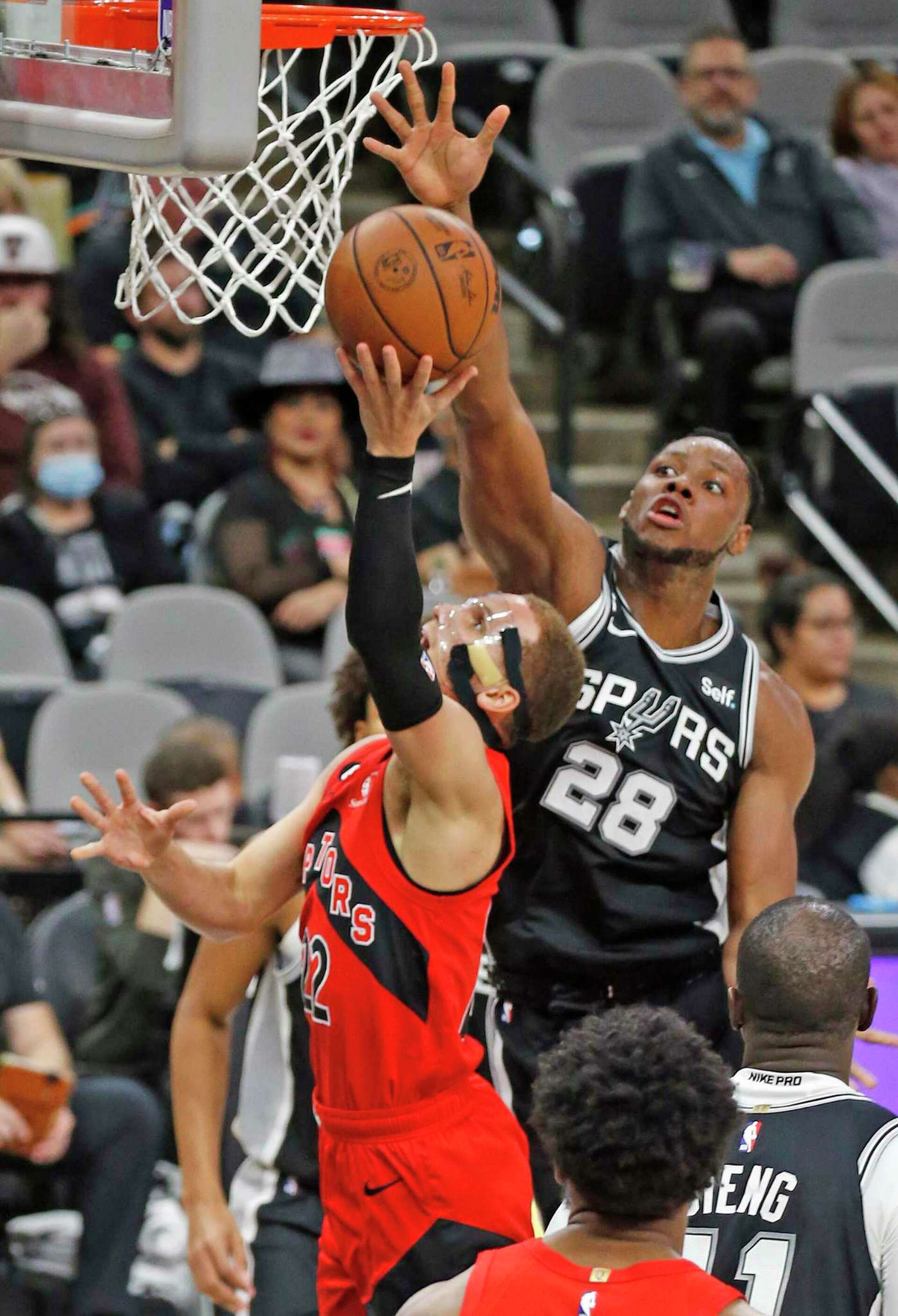 "Mr. 50-Point Club" Malachi Flynn vying for spot with Spurs