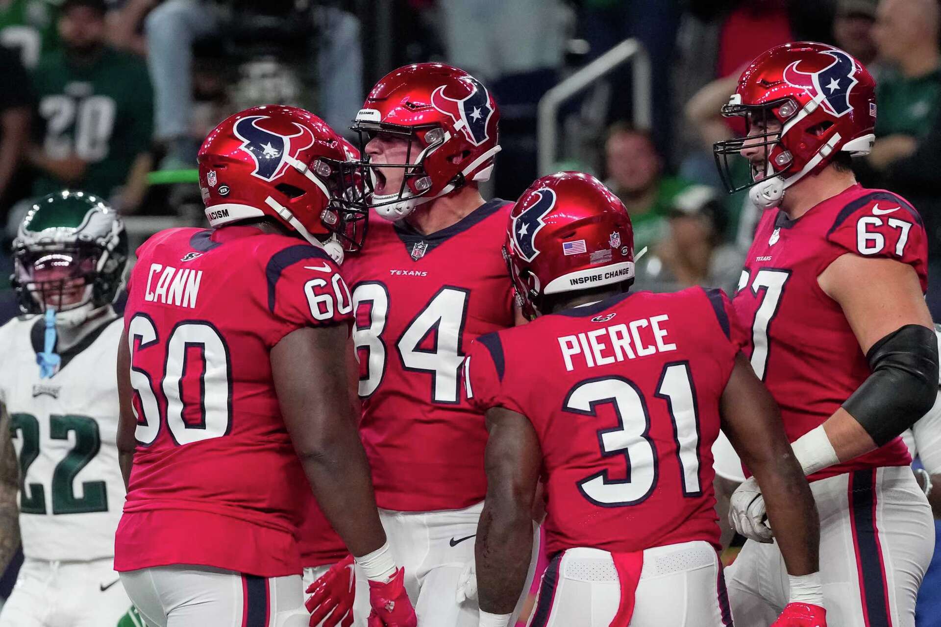 Houston Texans considering uniform change by 2024