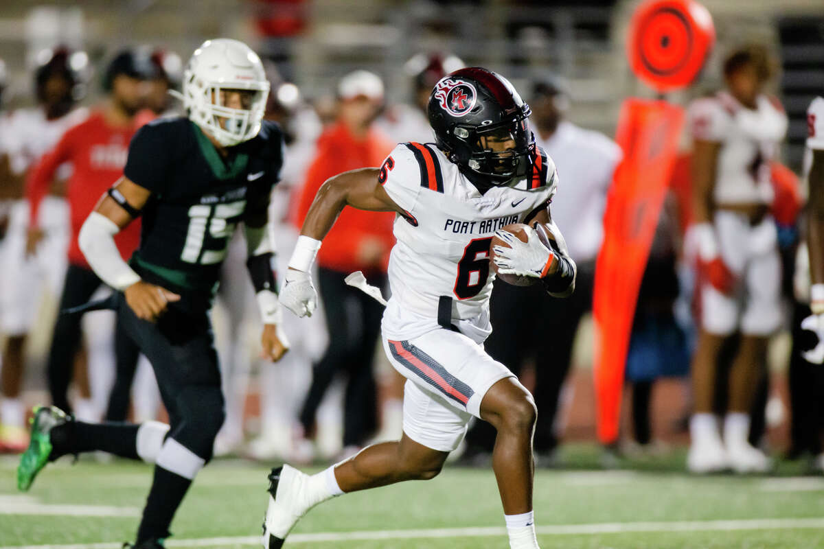 Port Arthur Memorial Titans top Kingwood Park Panthers