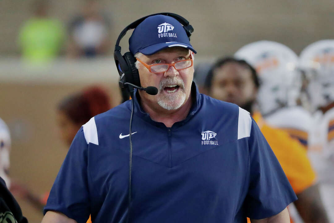 UH football: Former Cougars coach Dana Dimel dies at 62