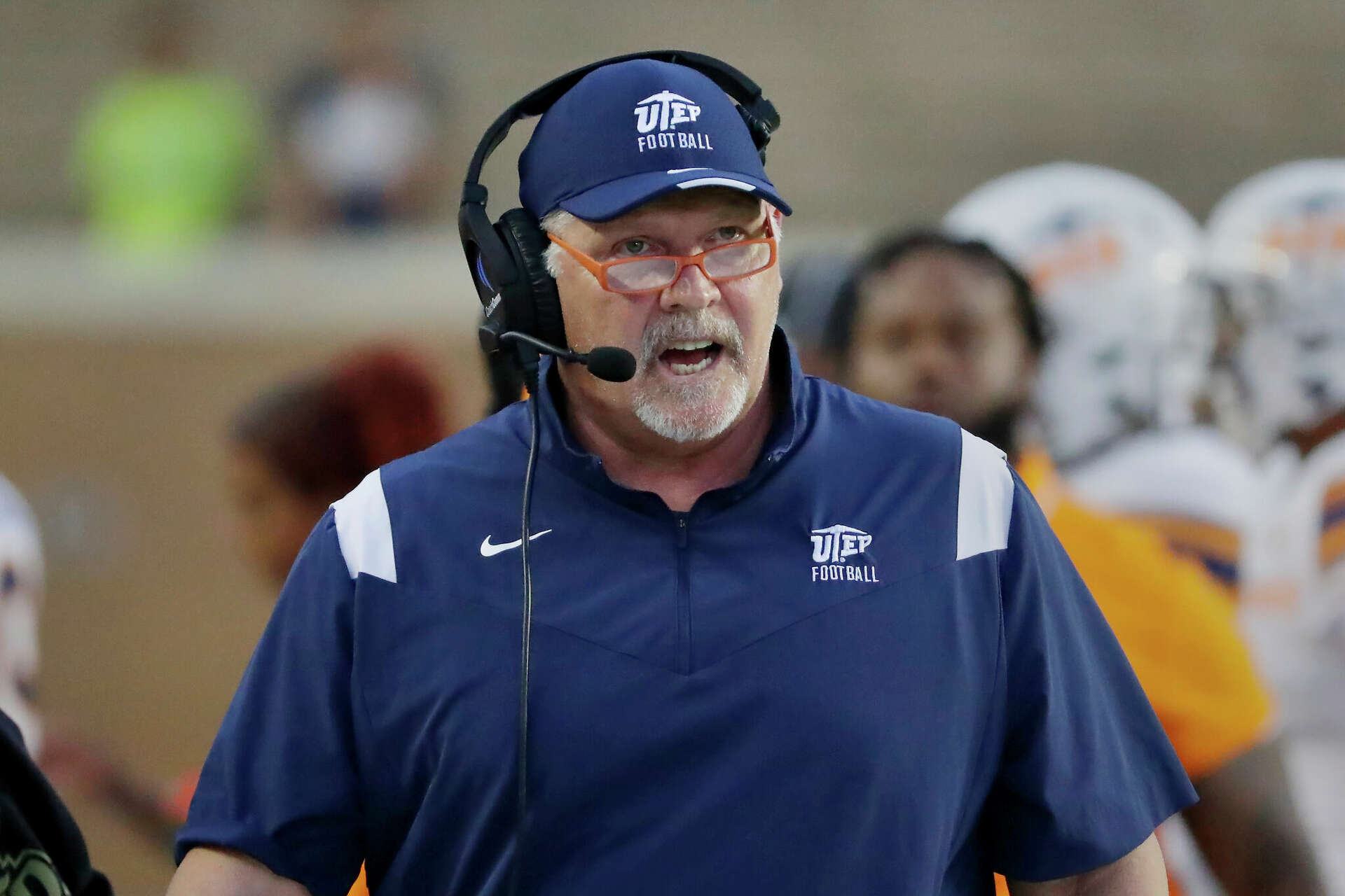 UH football: Former Cougars coach Dana Dimel dies at 62