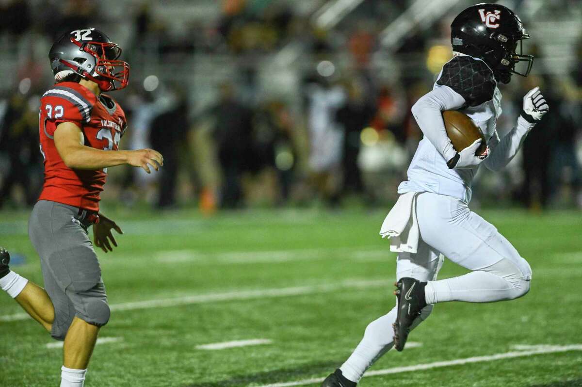 High school football: Churchill 41, LEE 7