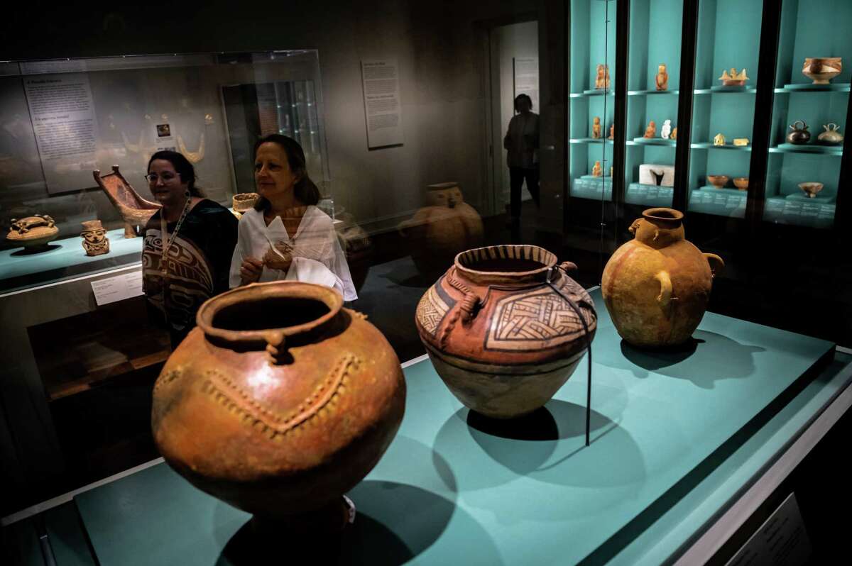 400 golden works of Indigenous Colombian art fill new MFAH cases