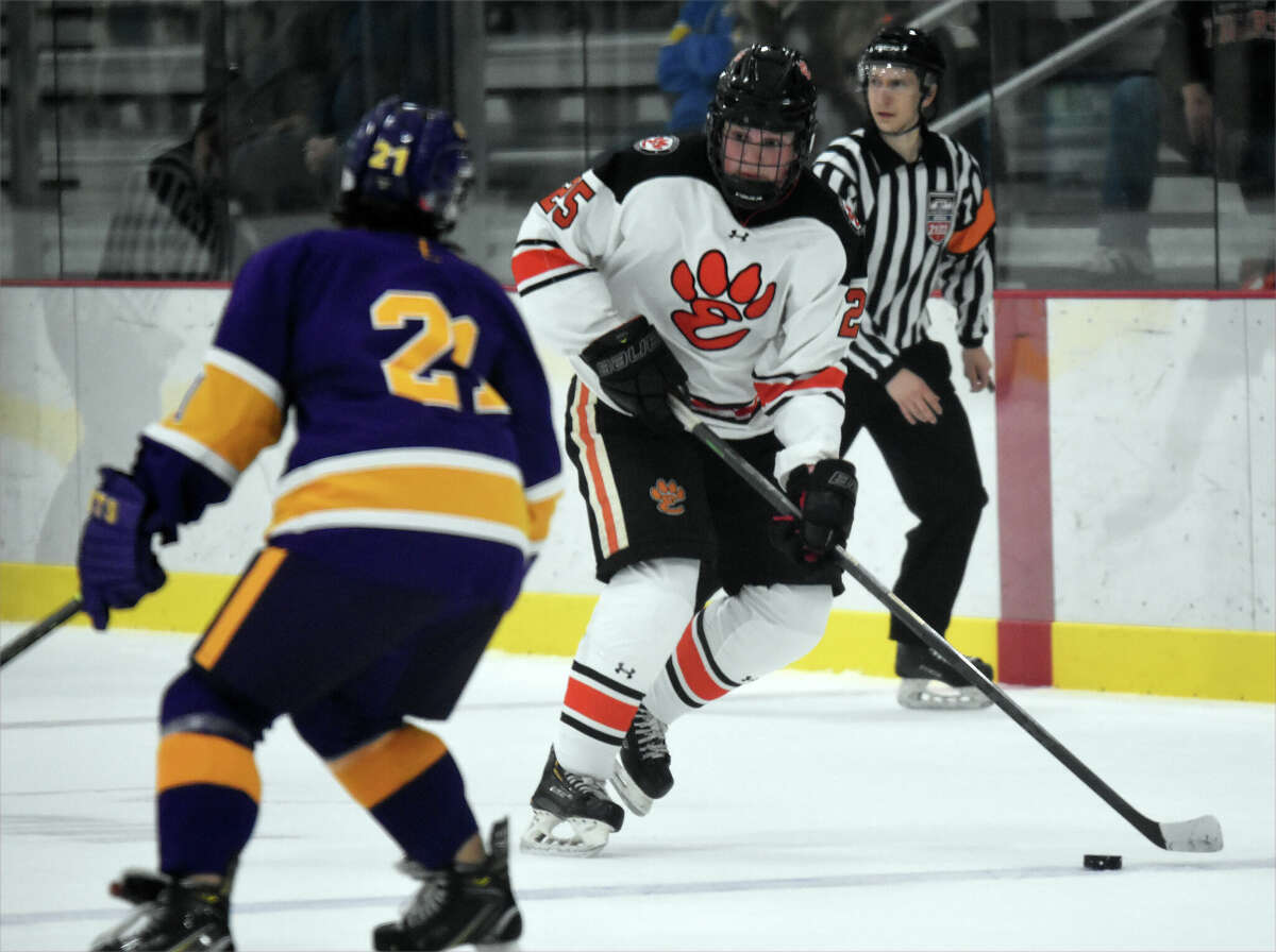 Edwardsville ties powerhouse CBC in opener at R.P. Lumber Center