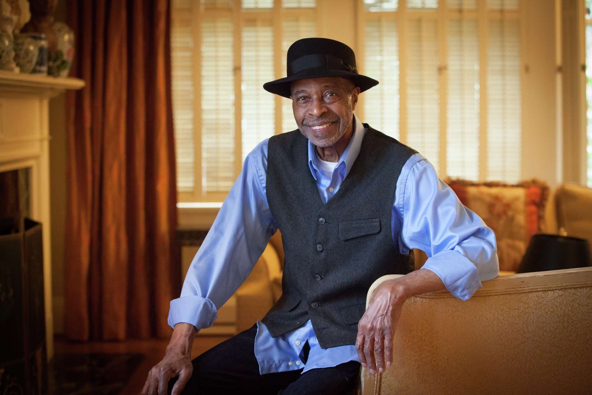 Crusaders drummer performs Houston concert for jazz legend Joe Sample