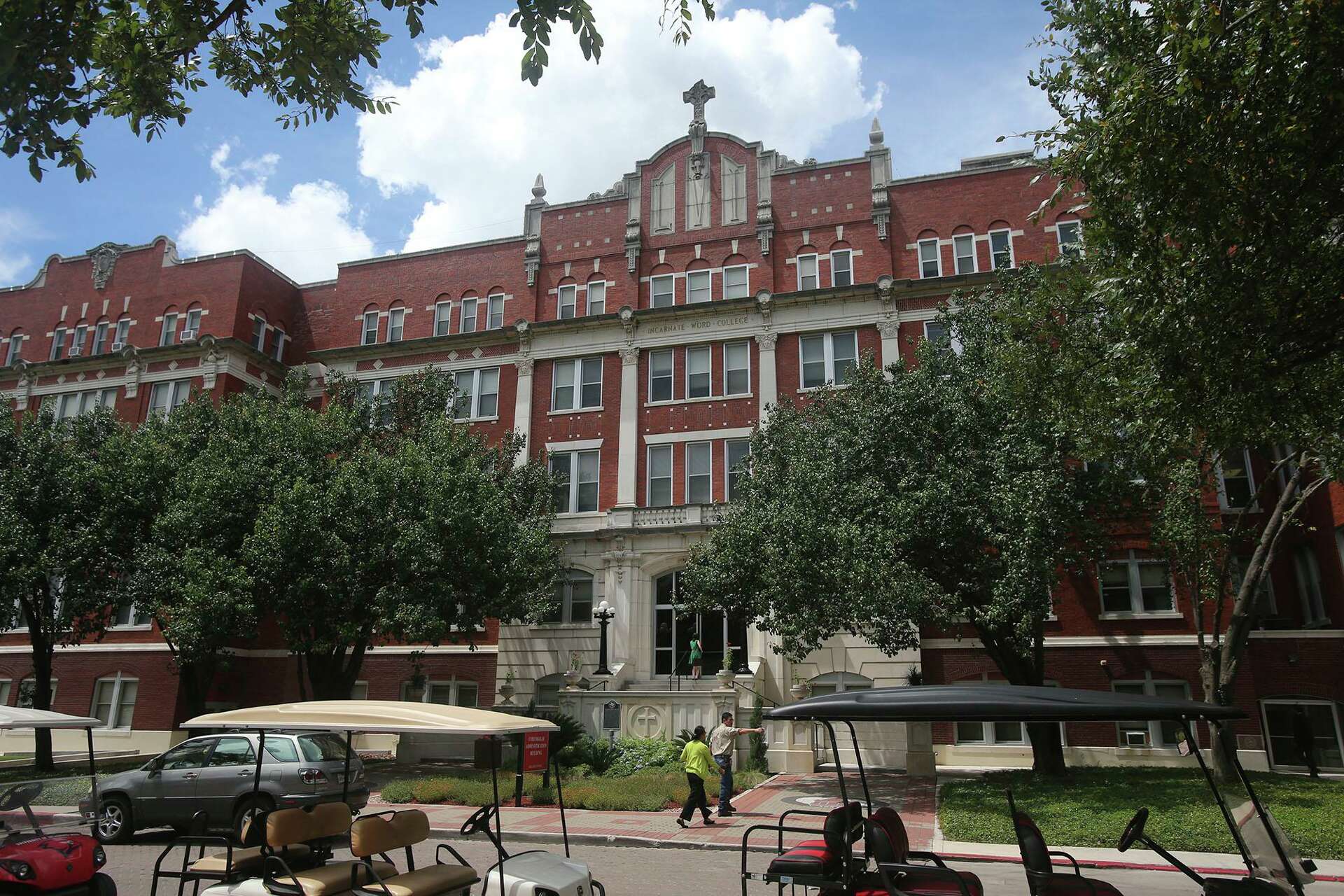 Ex-professor sues UIW, alleges discrimination and retaliation