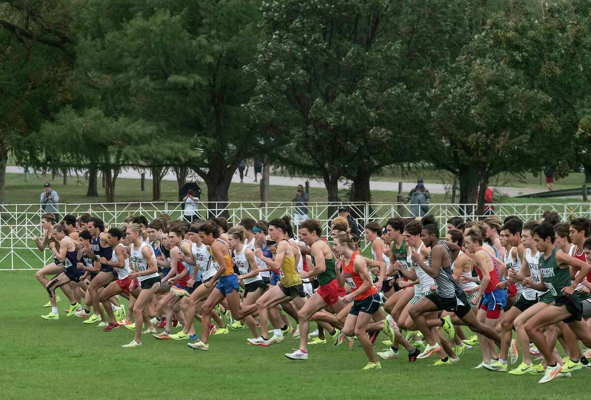 Kingwood Mustangs take 3rd place at state cross country meet