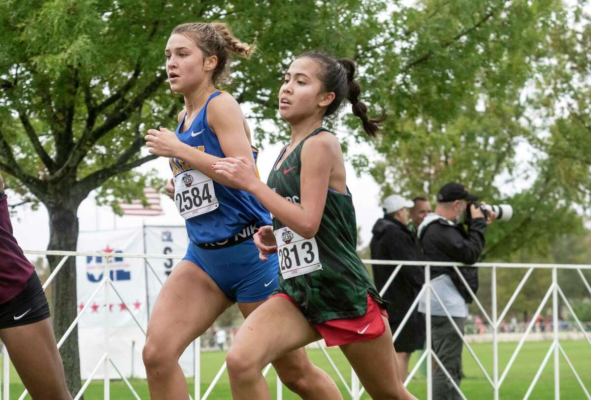 Kingwood Mustangs take 3rd place at state cross country meet
