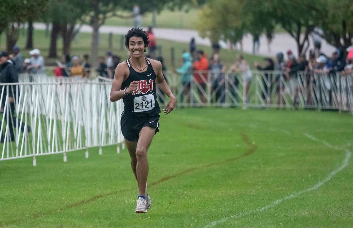 Kingwood Mustangs take 3rd place at state cross country meet