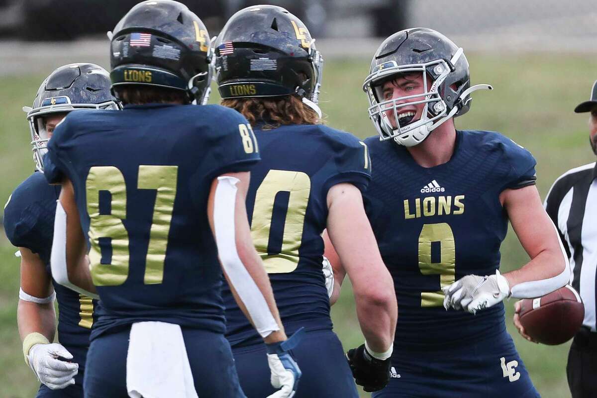 Lake Creek takes control late to top Brenham for first district title