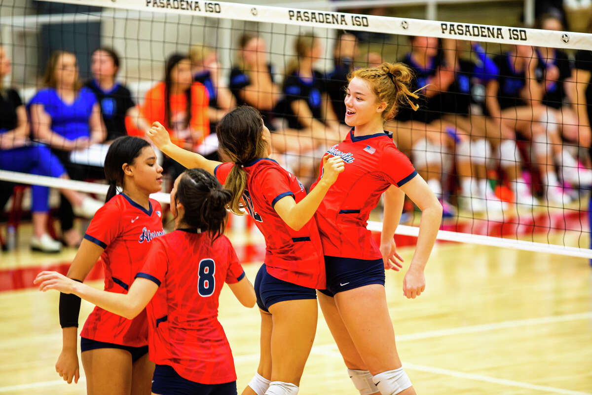 Volleyball playoffs: Friday's Houston area results