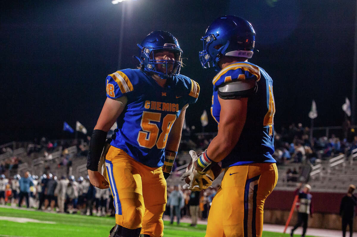 PHOTOS: Midland clashes with Waterford Mott in district final