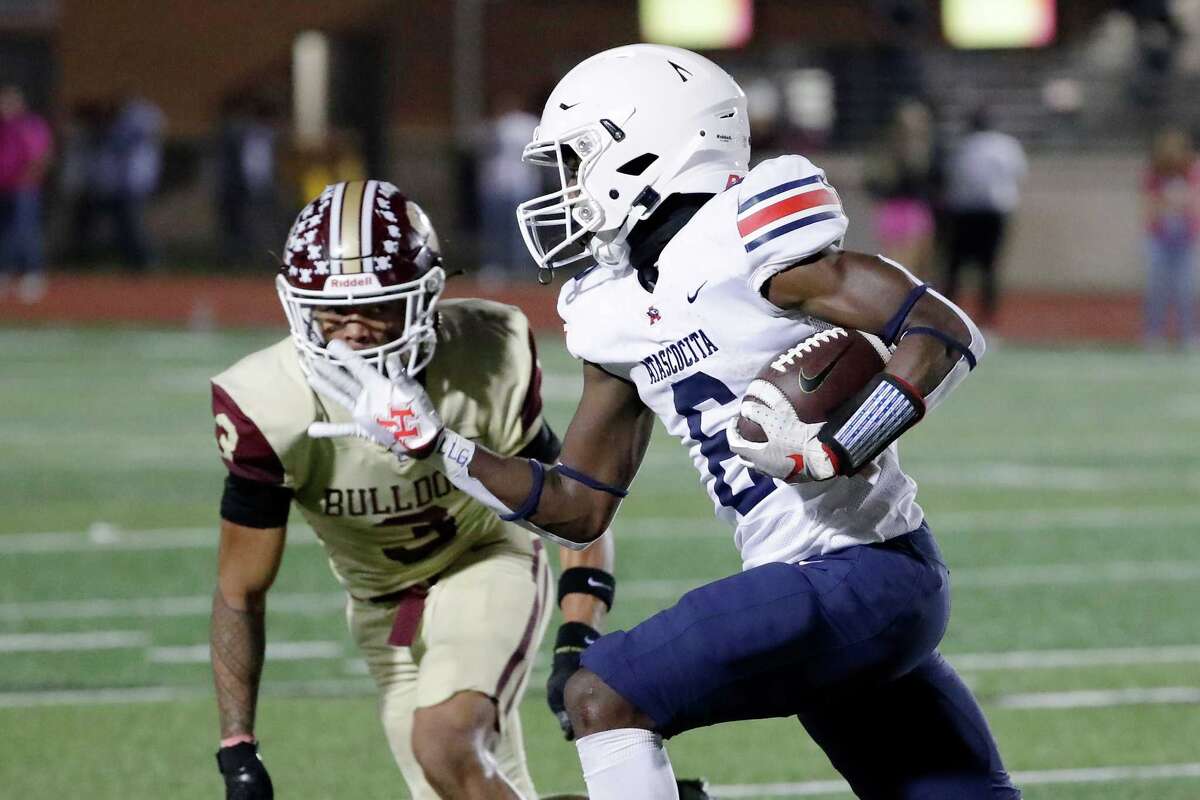 No. 8 Atascocita tops No. 24 Summer Creek in District 21-6A finale