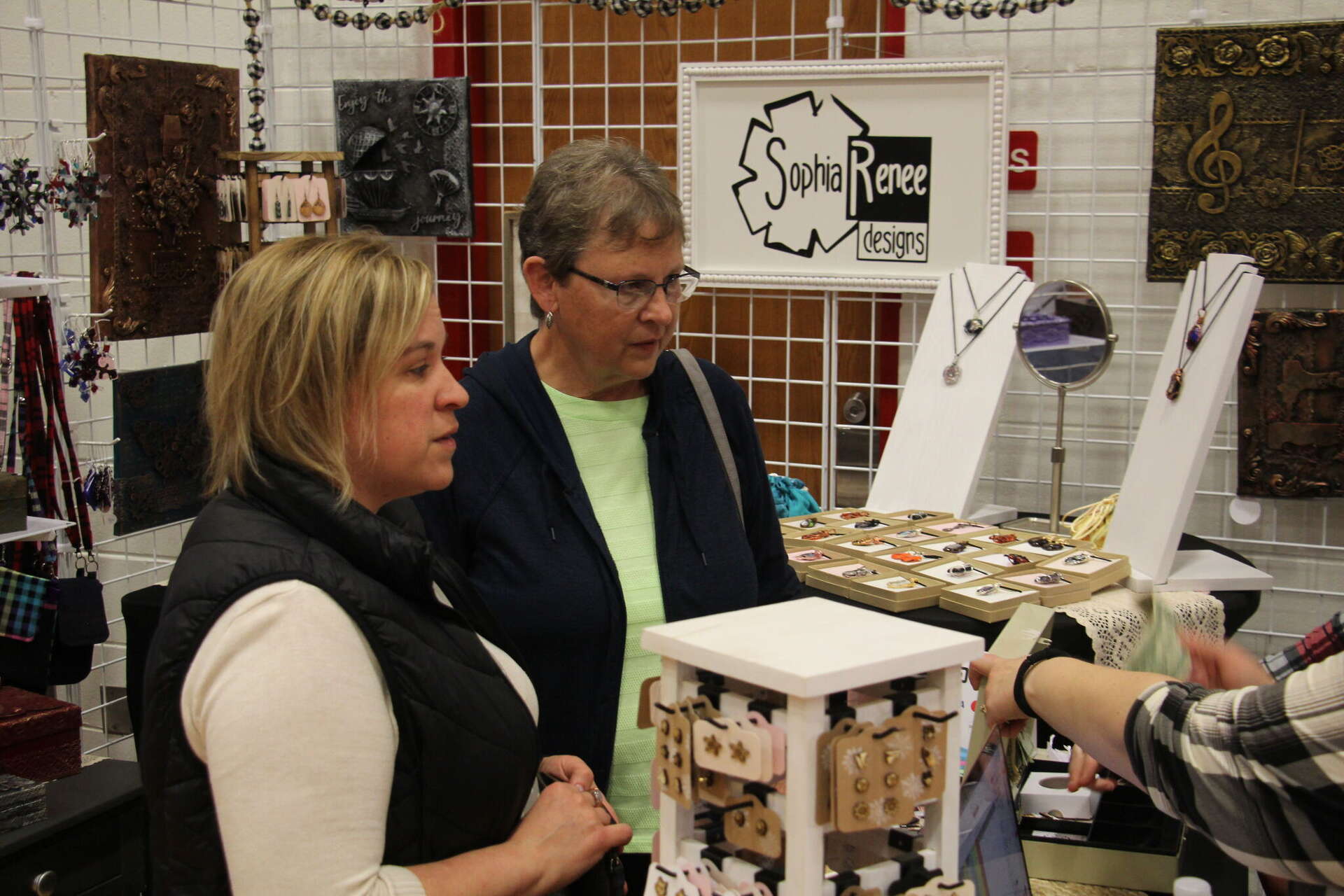 Ho-ho-ho! Caseville's Holly Berry Fair is Nov. 1