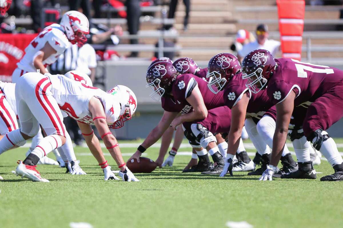 Cy-Fair Bobcats defeat Memorial Mustangs, clinch district