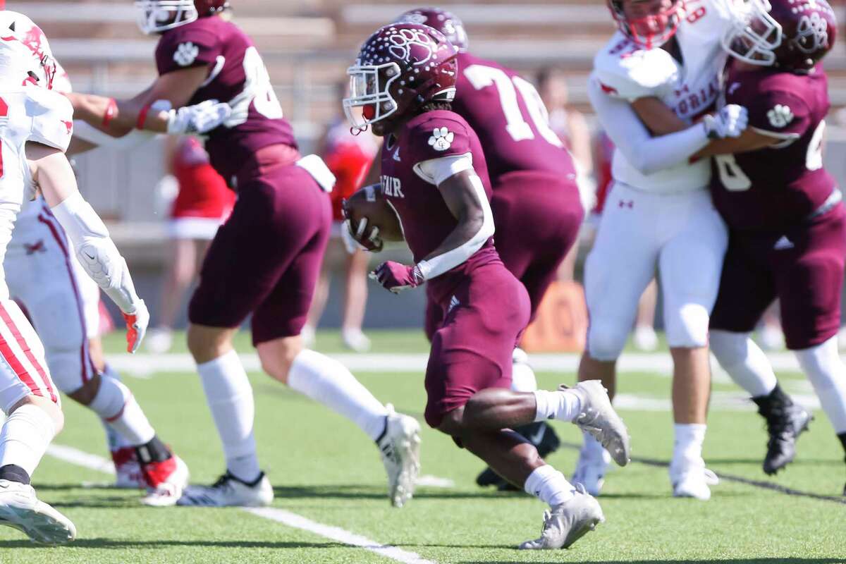 Cy-Fair Bobcats defeat Memorial Mustangs, clinch district