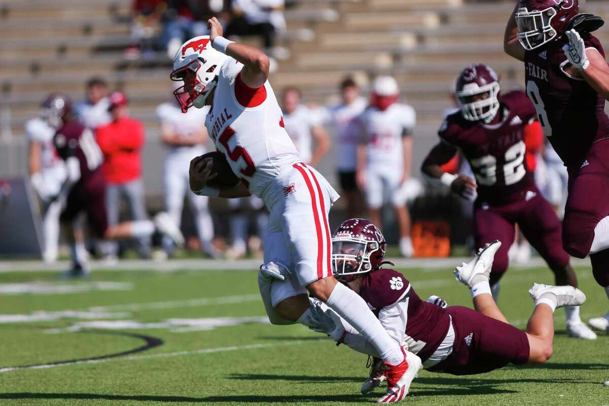 Cy-Fair Bobcats defeat Memorial Mustangs, clinch district