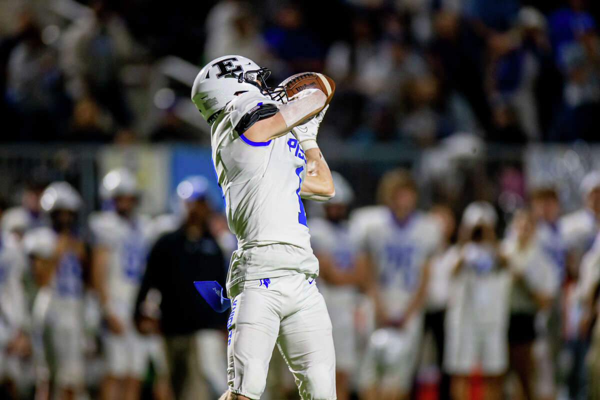 Kinkaid Falcons win Southwest Preparatory Conference title