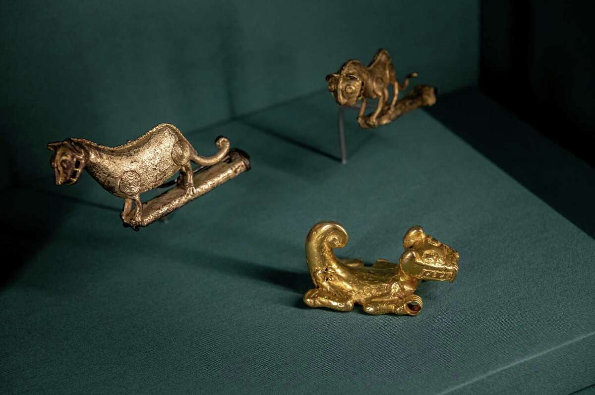 400 golden works of Indigenous Colombian art fill new MFAH cases