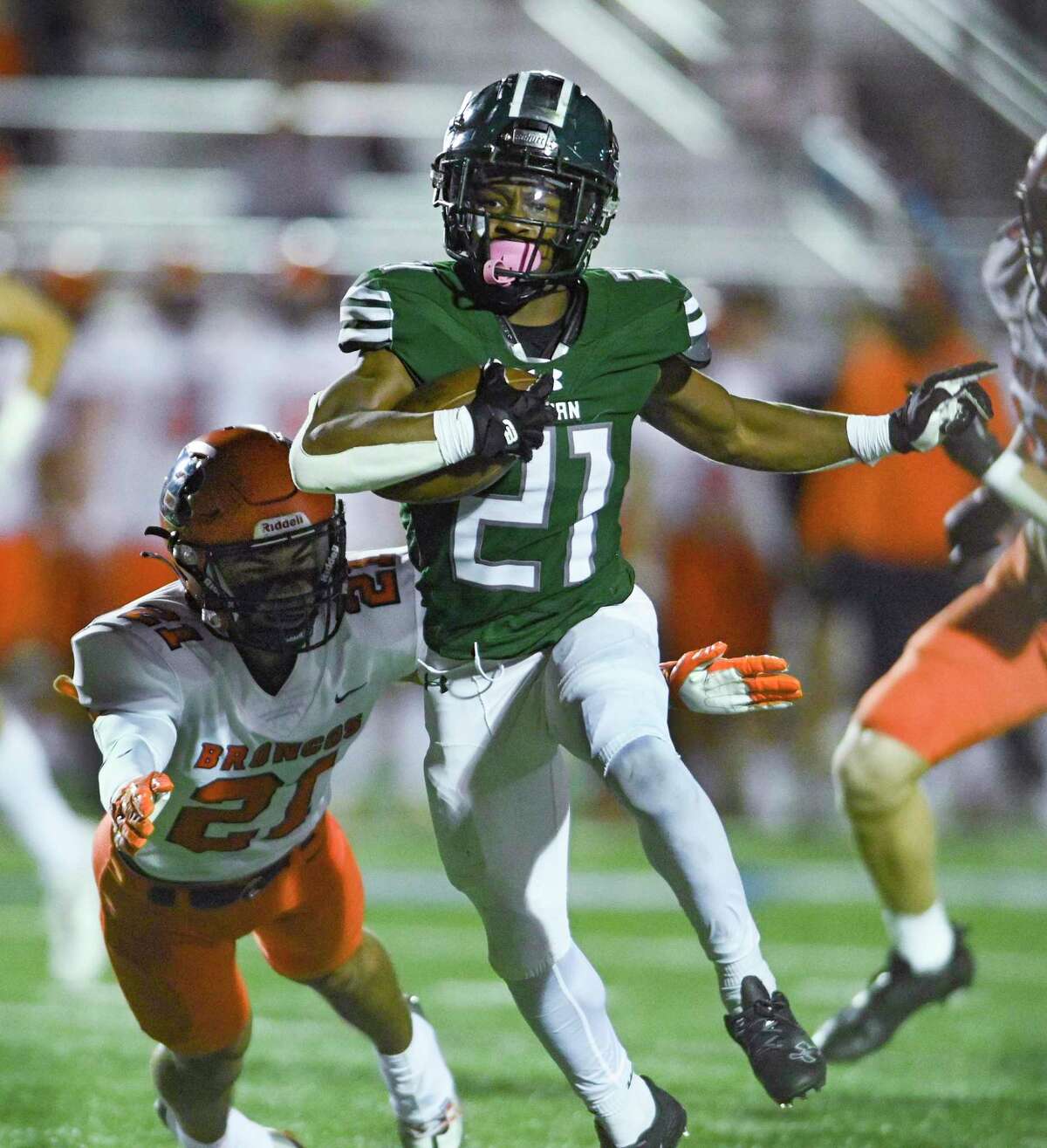 Football: Reagan’s Pryor, Brennan’s Escobar earn top weekly honor