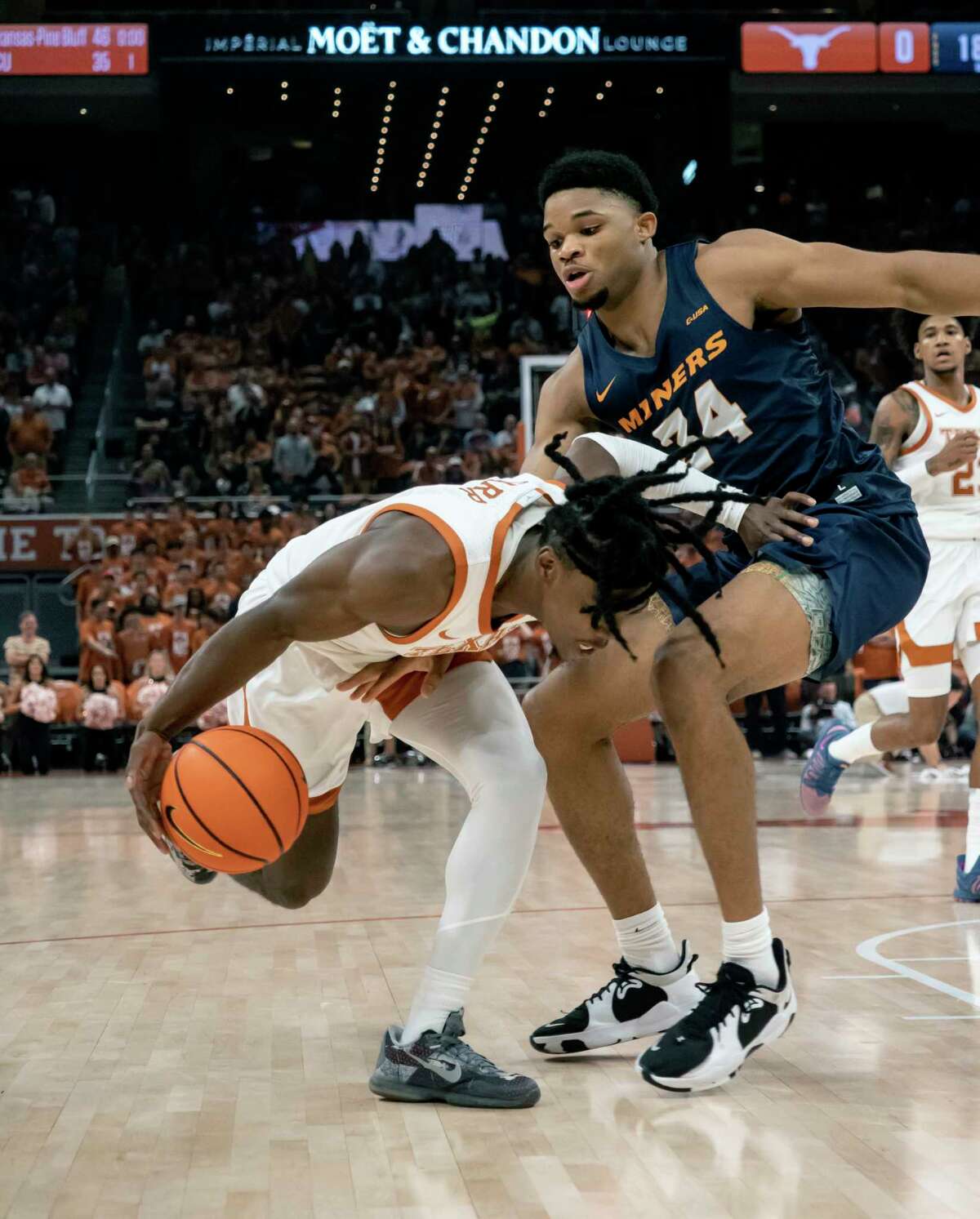 Transfers help No. 12 Texas open new Moody Center with a win