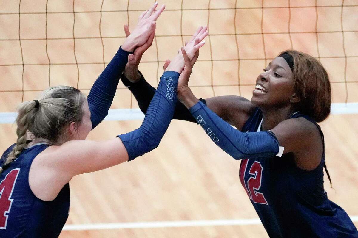 High school volleyball: Tompkins tops Ridge Point, into regional