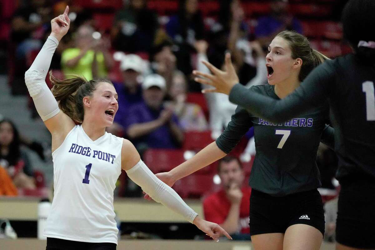 High school volleyball: Tompkins tops Ridge Point, into regional