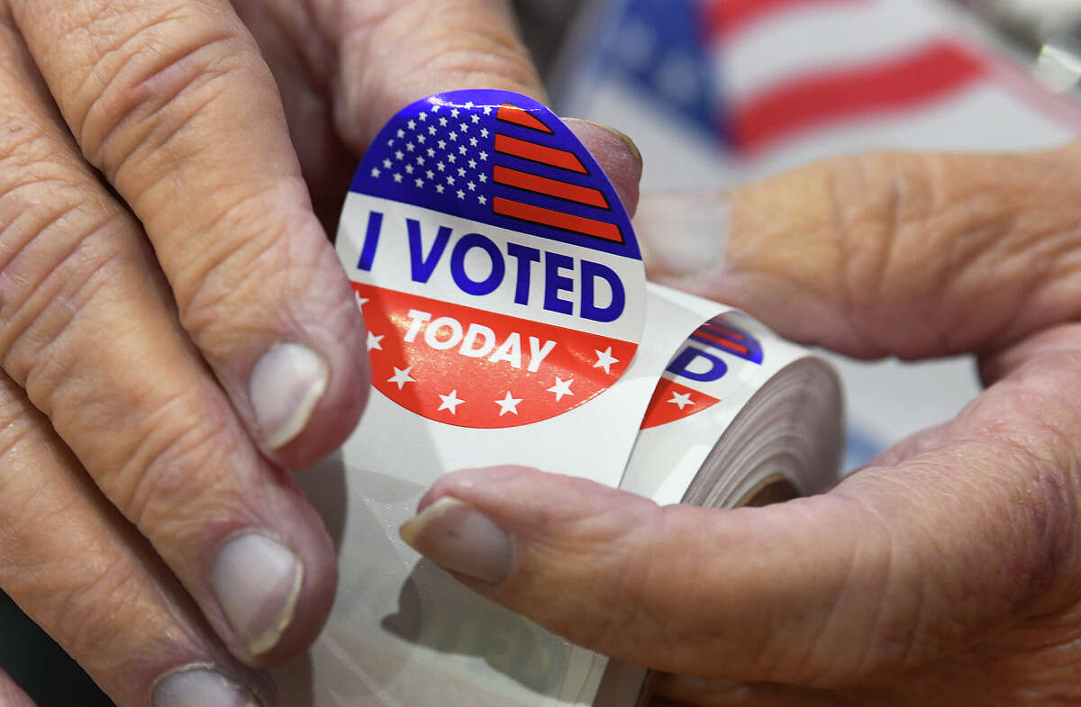 CT's election chief: voting equipment needed urgently