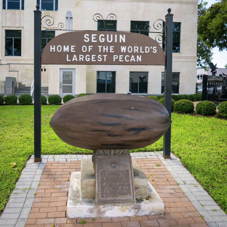Houston to San Antonio roadside attractions: 23 best detours