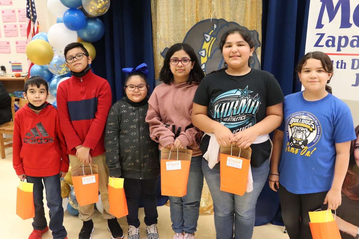 Judge Monica Notzon donates to Laredo ISD elementary school on day of ...