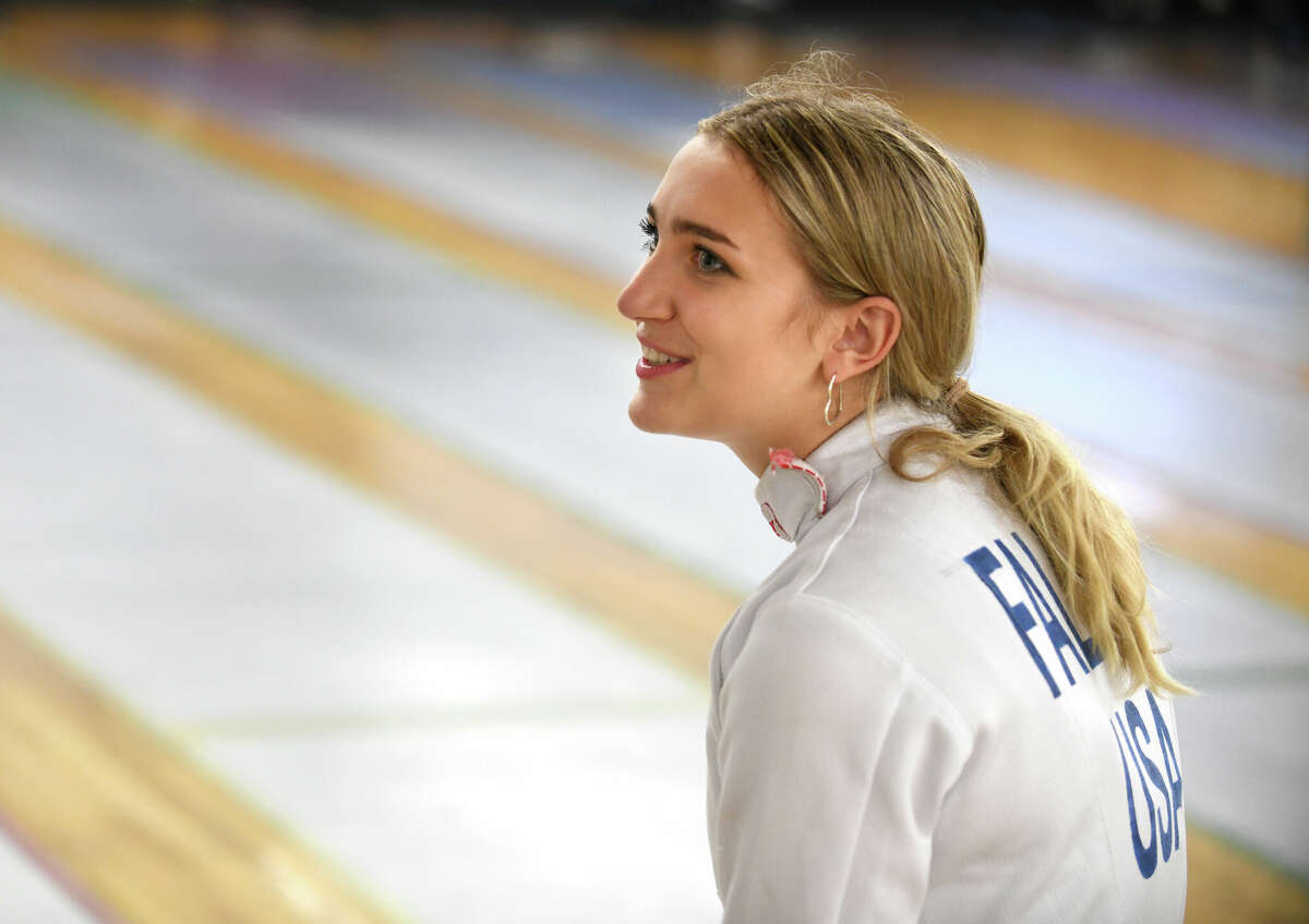 Greenwich teen lunges toward dreams of college, Olympic fencing