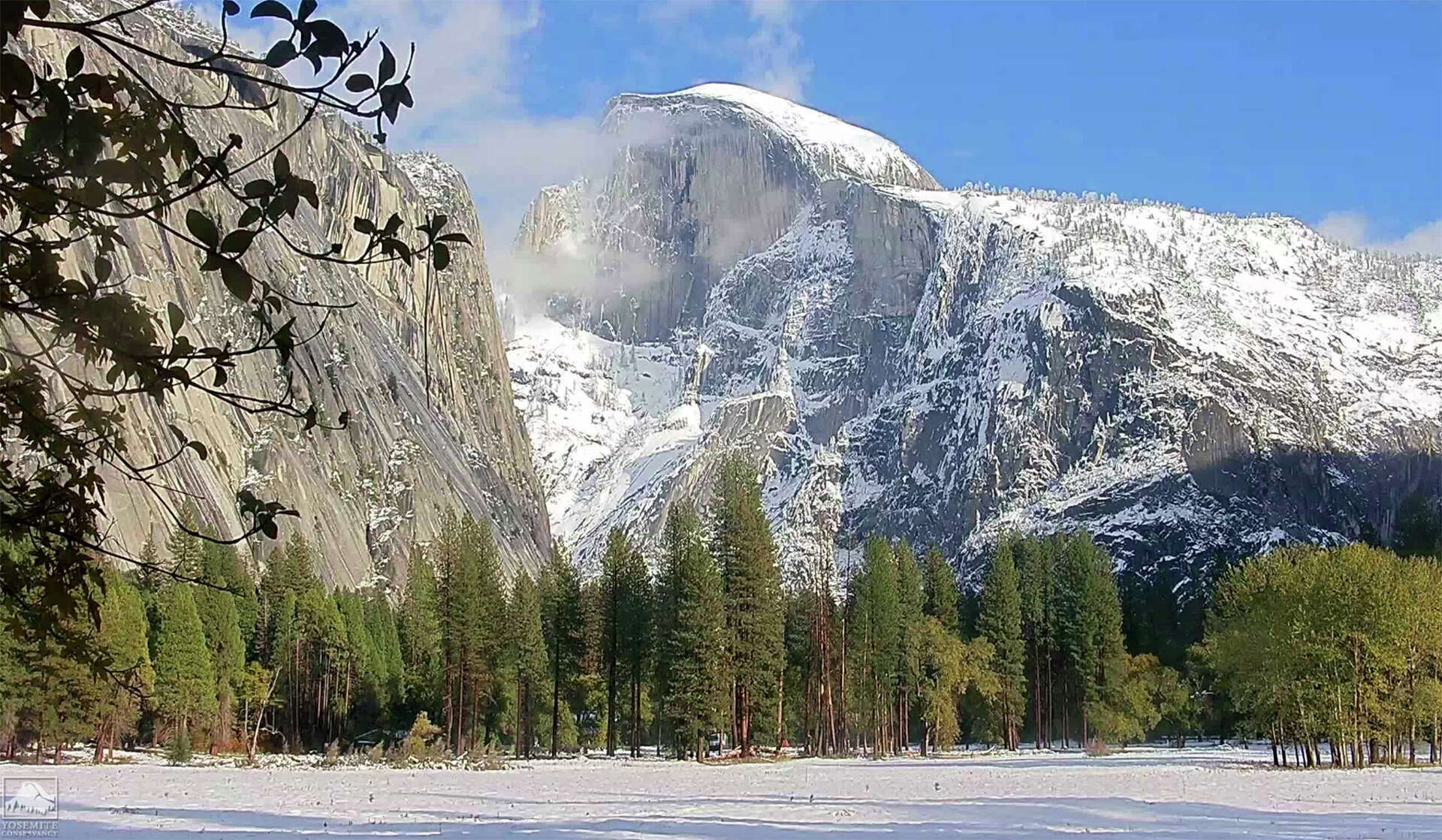 Yosemite gets pummeled with snow, looks like a winter wonderland